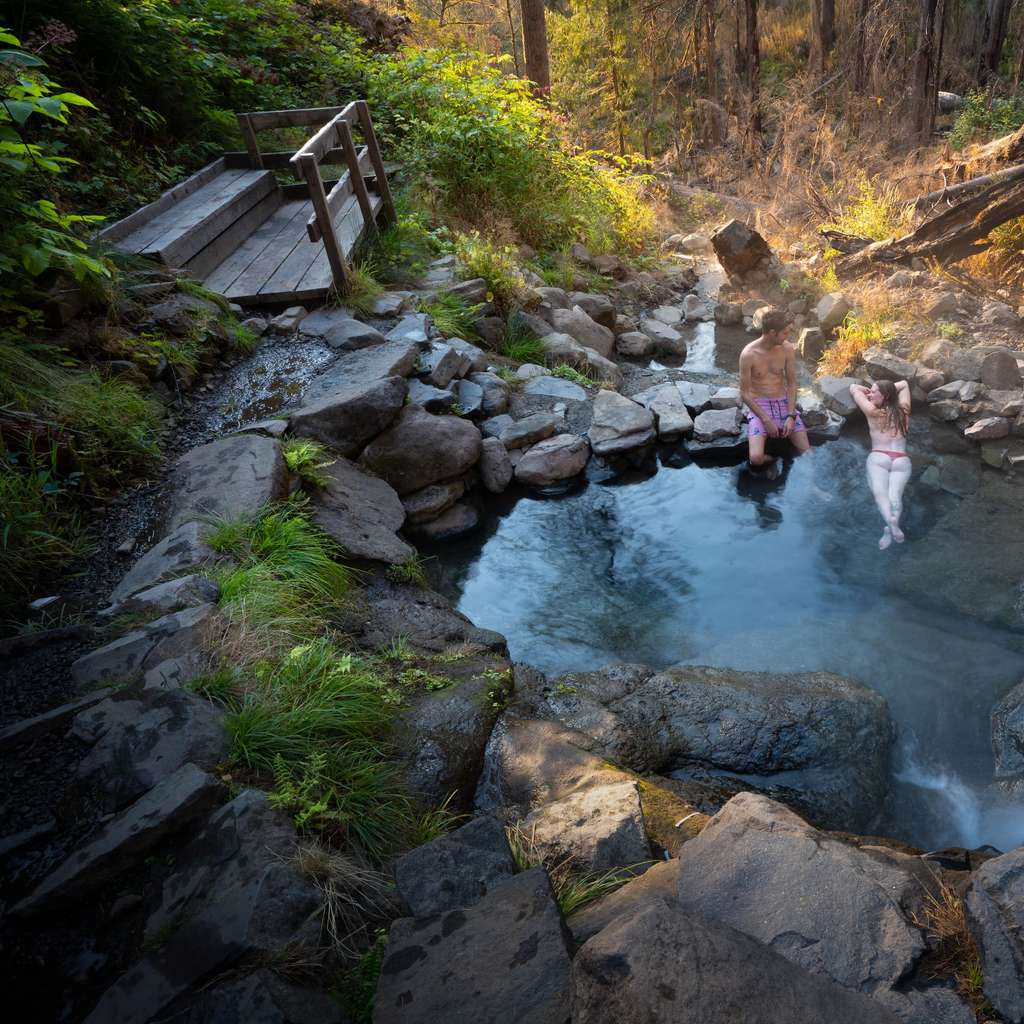 Natural Oregon Hot Springs: Map & Soak Guide